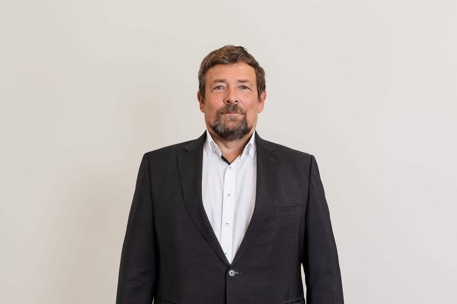 MEDARBETARE - Tell Us Tax